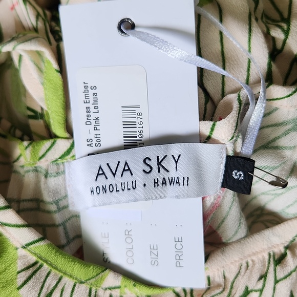 Ava Sky | Dresses | New Dress Ember Soft Pink Lehua Midi Gown Ava Sky Fighting Eel S Ohia Flower ...